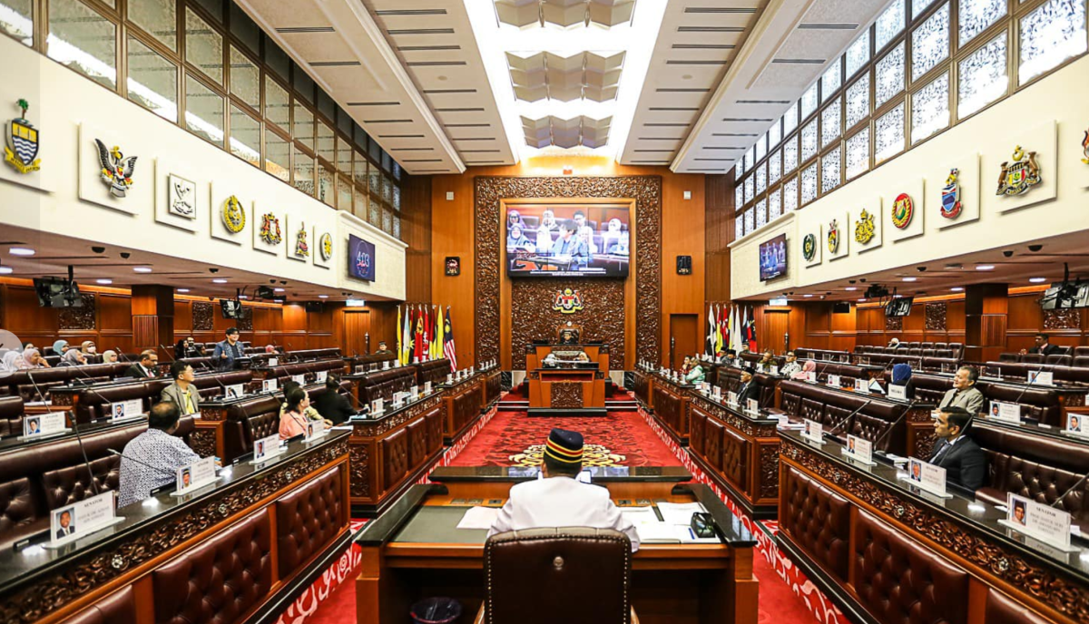 Dewan Negara Lulus 13 RUU – Rnggt