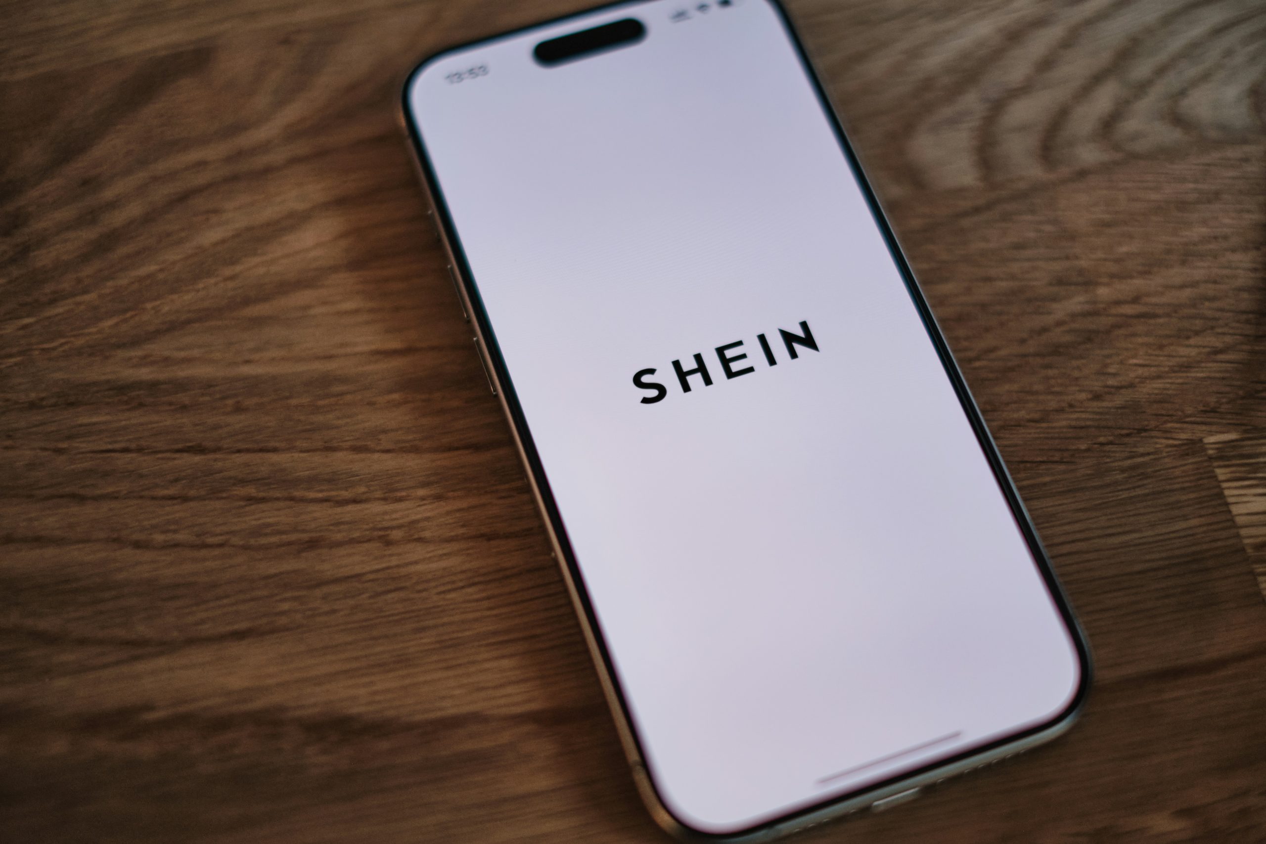 Shein, Temu Berpotensi Disekat Di Vietnam – Kesan Tidak Daftar Operasi ...